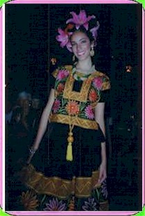 Maria Cumbe' in tropical Manzanillo, Mexico